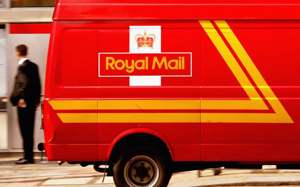 DPD vs Royal Mail: A Comparison - ShippyPro Blog